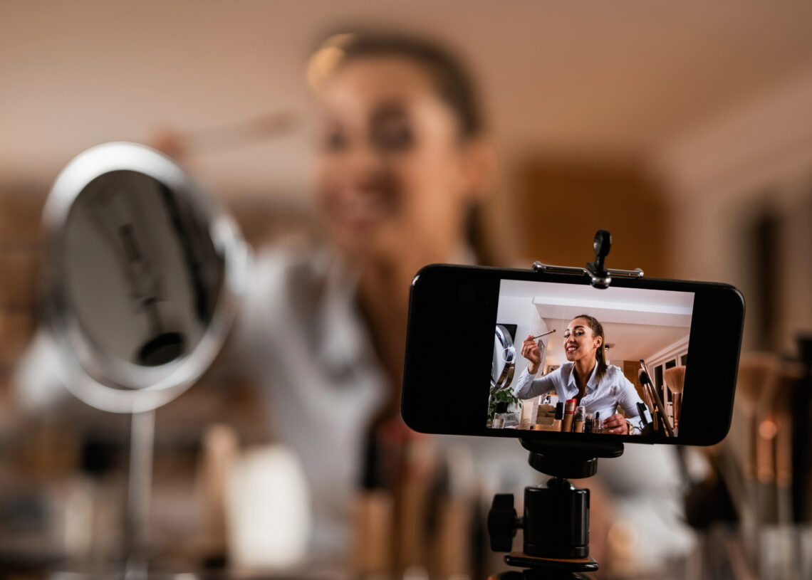 Klamotten für Teenager - welcher Style und Outfit ist in 2024 angesagt